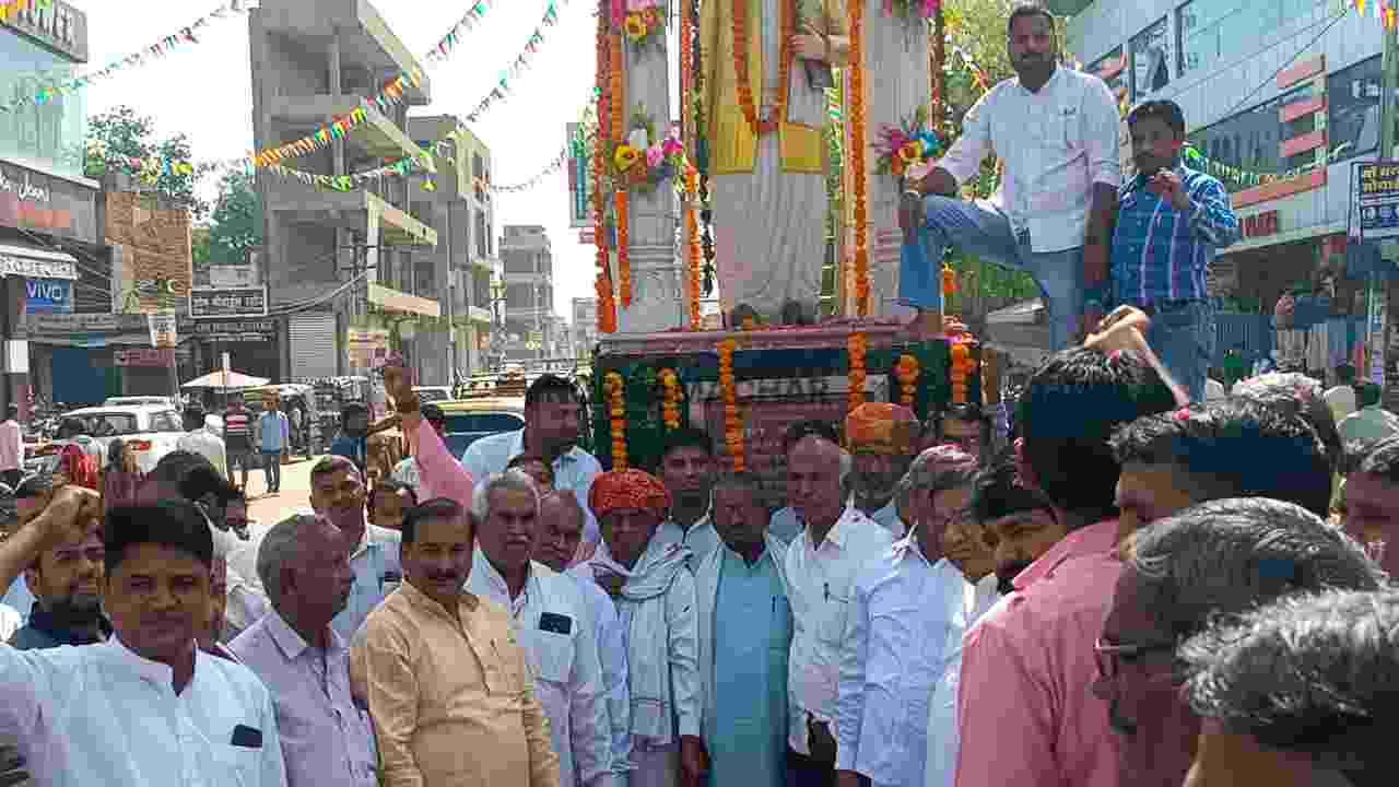 कोटपुतली सैनी समाज व सर्व समाज द्वारा धूमधाम से मनाई गई राष्ट्रपिता ...